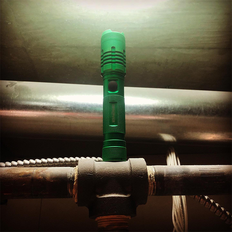 FL1000-G - Lampe torche Observer tools - Vert - Portée 270m - Lumens ...