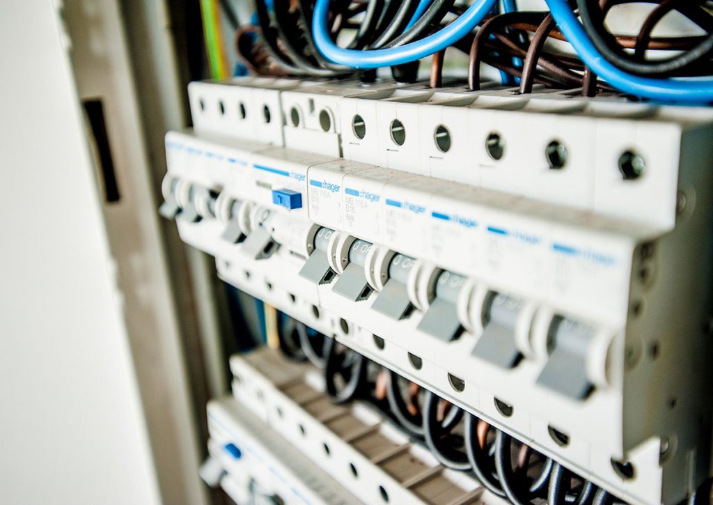 Savoir lire les informations sur un disjoncteur